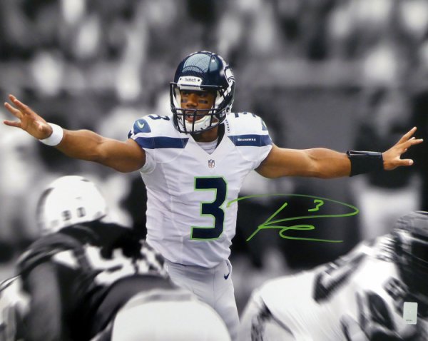 Russell Wilson Autographed Memorabilia | Signed Photo, Jersey ...
