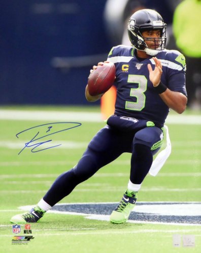 Russell Wilson Autographed Memorabilia | Signed Photo, Jersey ...