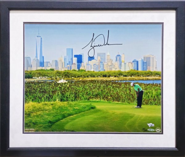 Tiger Woods Golf Memorabilia & Signed Golf Collectibles